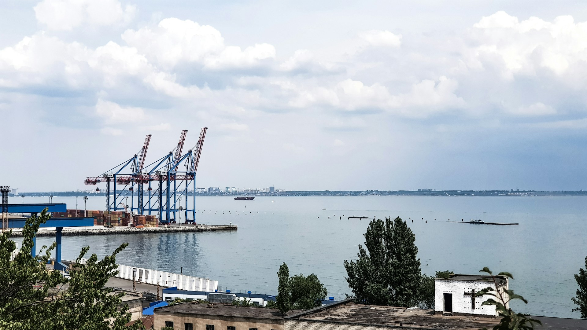 Reconstruire les ports ukrainiens pour la relance nationale et la ...